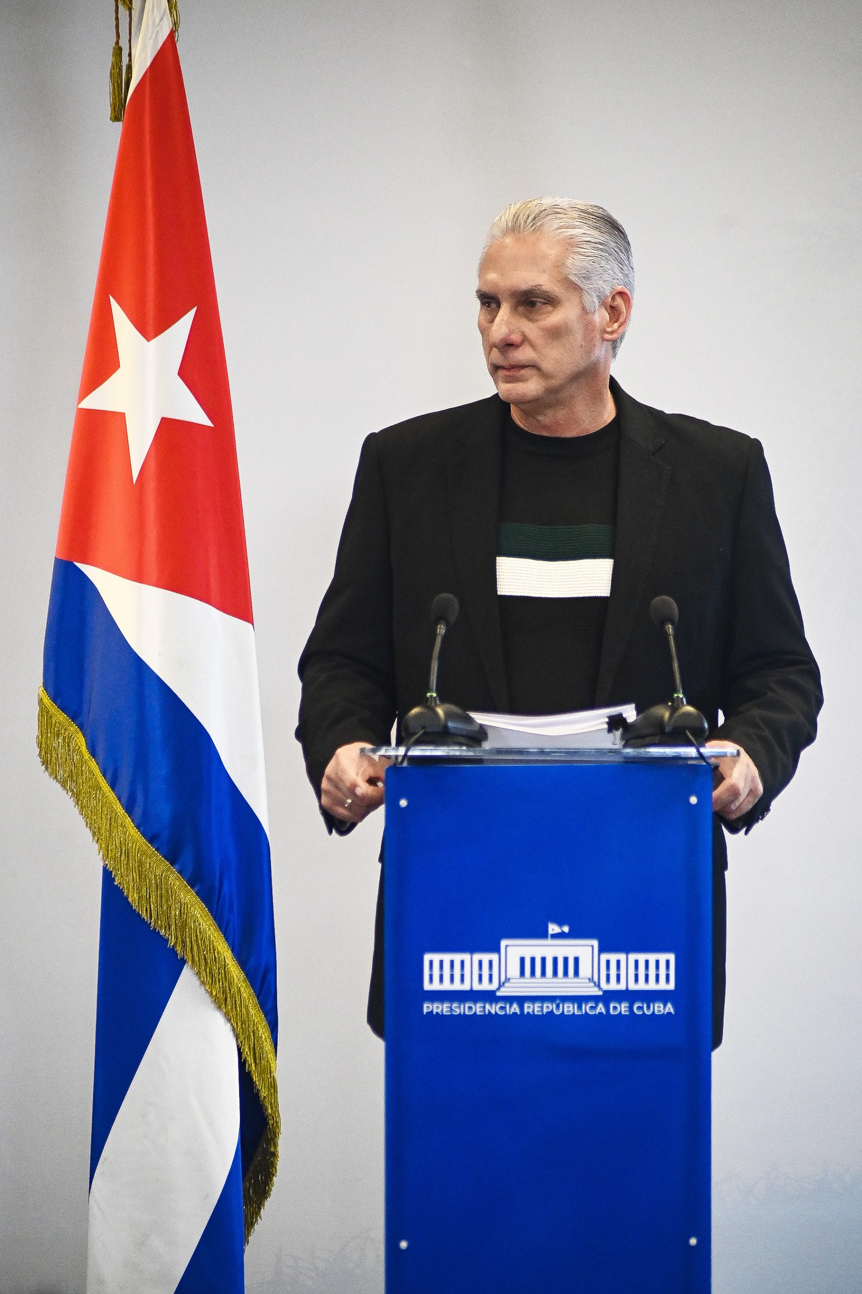 Comparecencia íntegra del Presidente de la República de Cuba Miguel ...
